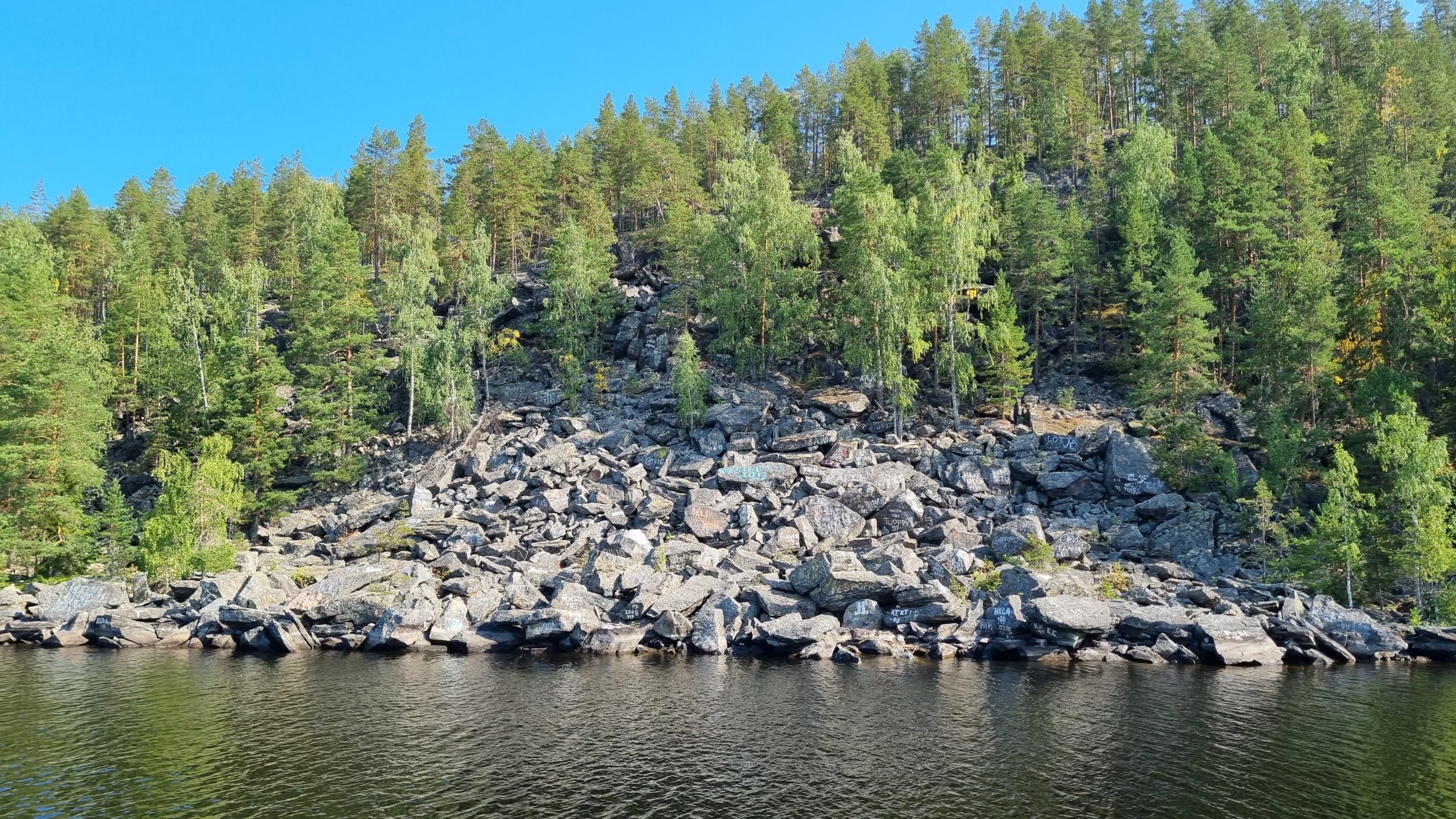 Saimaan romahtaneet kalliot - Veneilysaimaa